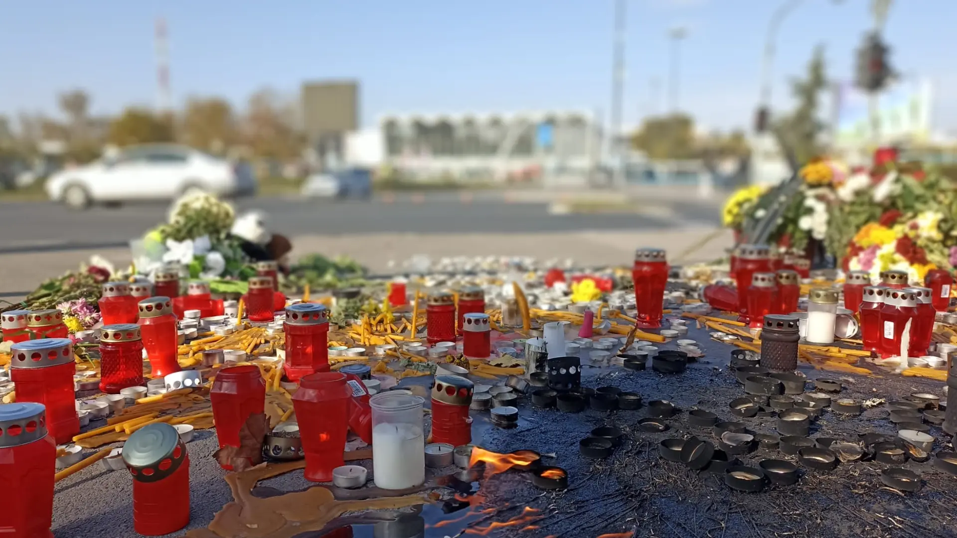 Objavljeni datumi sahrana tragično nastradalih u Novom Sadu